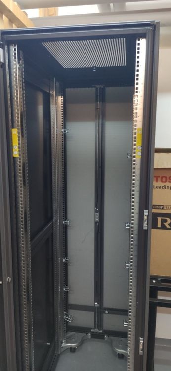 HP 42U Server-Rack 10642 G2 (Gebraucht) in Steg im Tösstal für CHF 295 ...