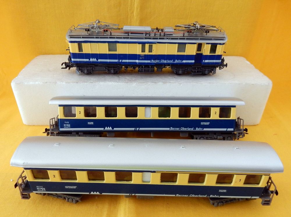 HO- BOB "Berner-Oberland Bahn" Motrice Fe 4/4 + 2 voitures (Gebraucht ...