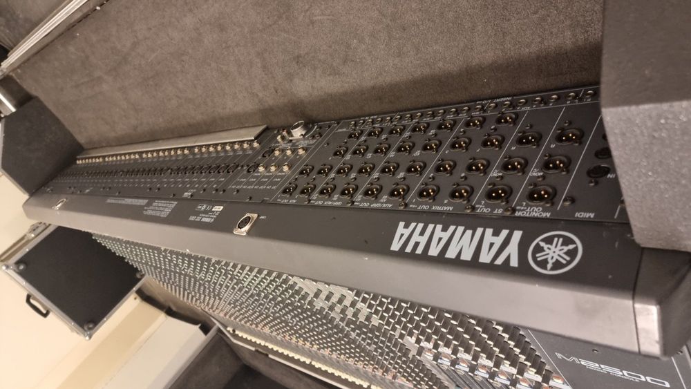 Mischpult Yamaha M2500 (Gebraucht) in Wiler b. Utzenstorf für CHF 136 ...