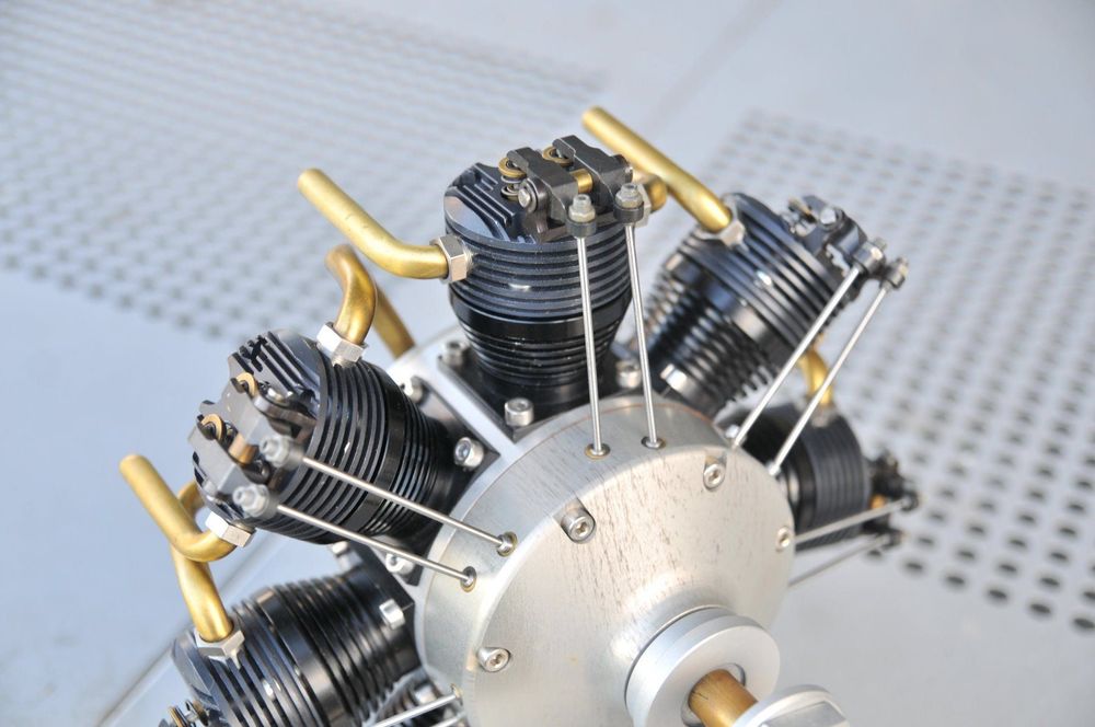 7 Zylinder Motor