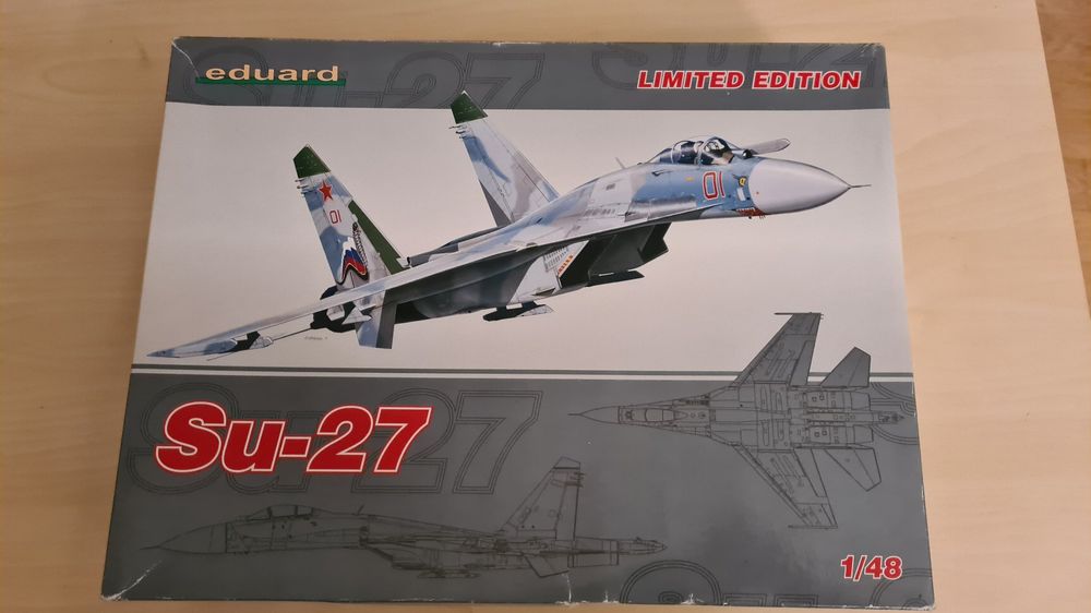 1:48 Su-27 Flanker B mit viel Zubehör - Eduard 1167 | Kaufen auf Ricardo