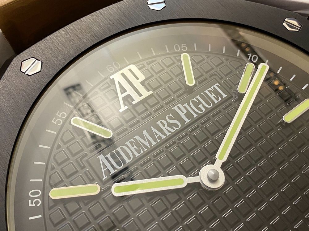 Audemars Piguet Wall Clock End of Days | Kaufen auf Ricardo