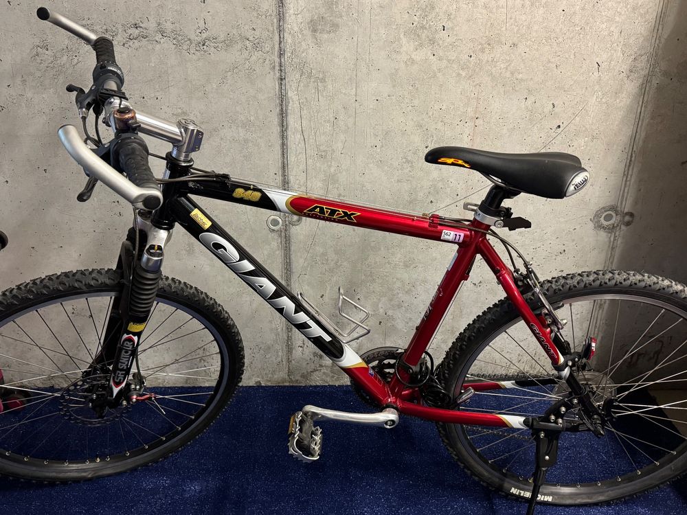 GIANT Suspension ATX 840 Bike (Gebraucht) in Oberarth für CHF 25 – nur Abholung auf Ricardo kaufen