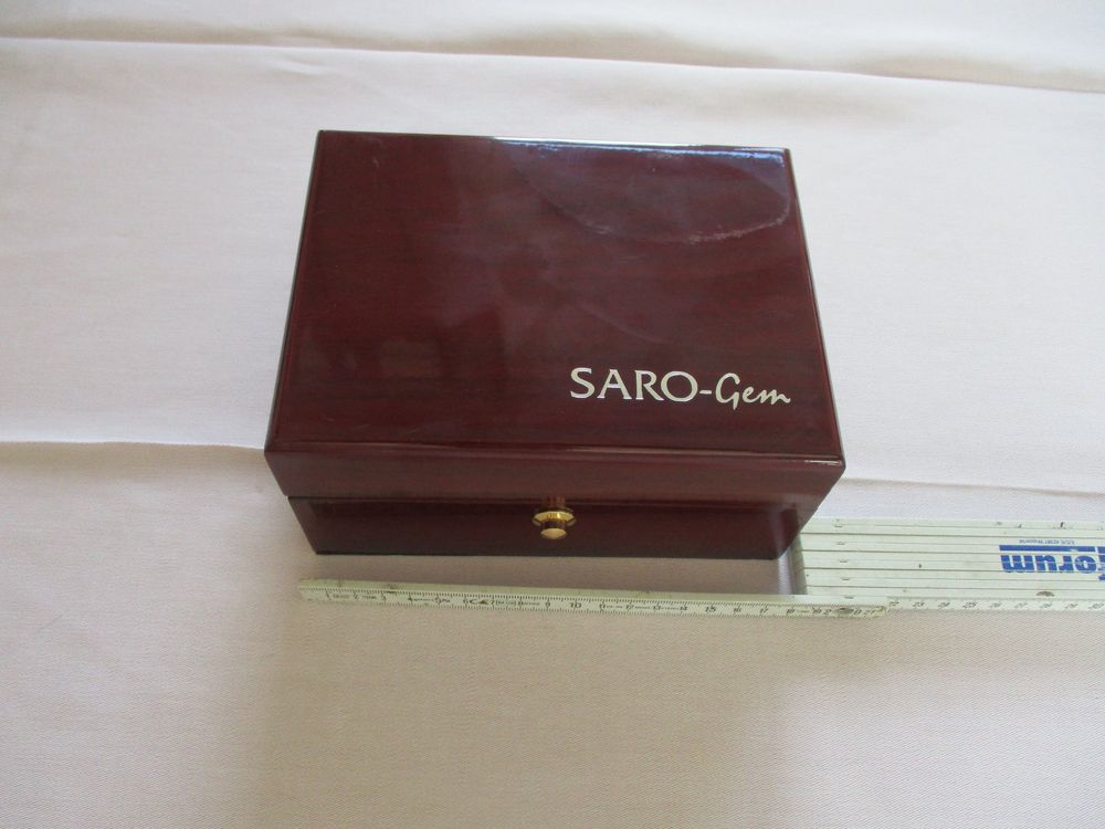 SARO-Gem UHREN BOX | Kaufen auf Ricardo