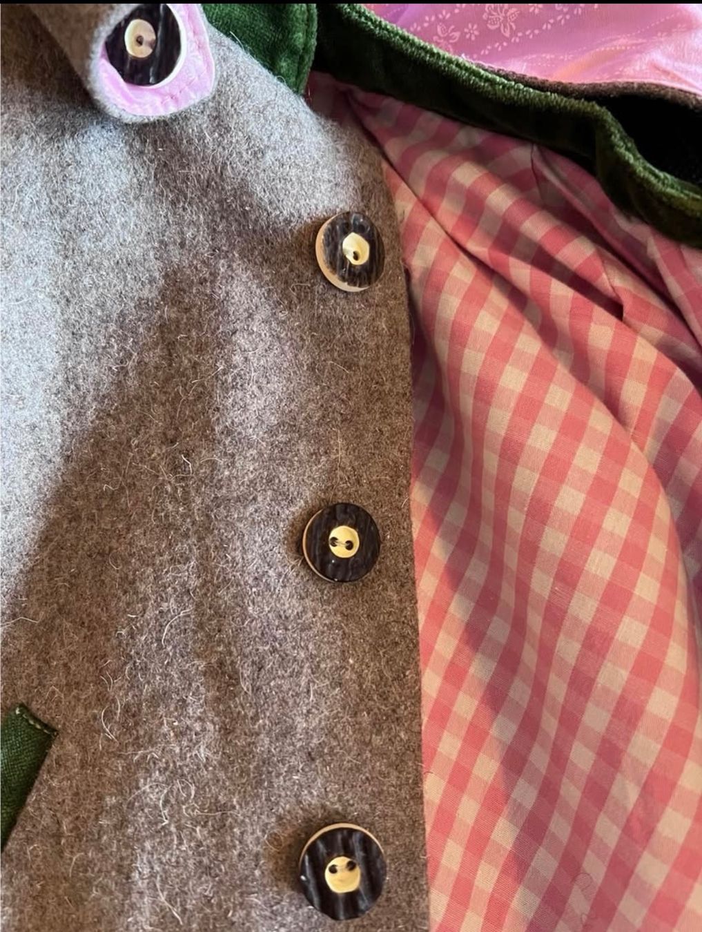 Gerstner Kinder Trachten Cape, passend für 2-3 Jährige (Gebraucht) in ...