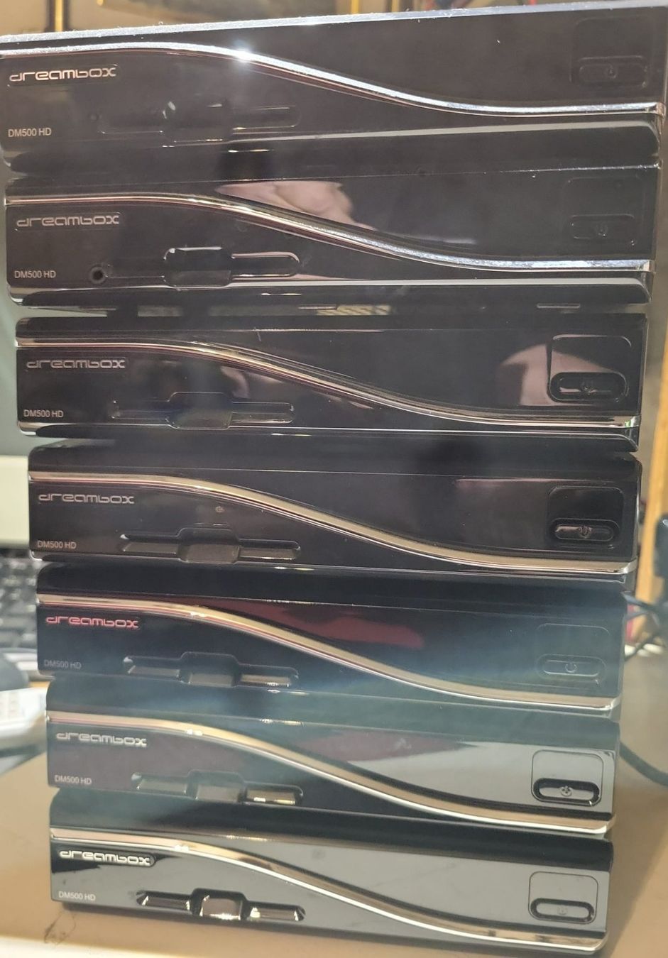 7 Dreambox 500HD, einige müssen neu programmiert werden (Usato) a ...