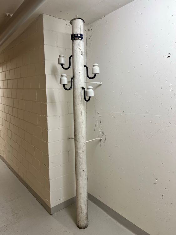 Alter Telefonmast als Garderobe | Kaufen auf Ricardo