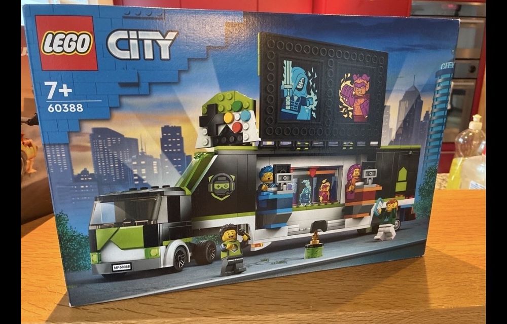 LEGO City 60388 Gaming Turnier Truck - Neu & ungeöffnet (Neu und ...