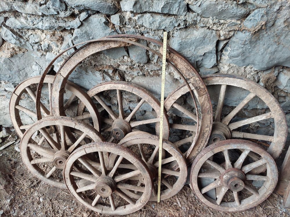 Wagenräder Wagenrad Holz (Gebraucht) in Schwändi GL für CHF 19 – nur ...