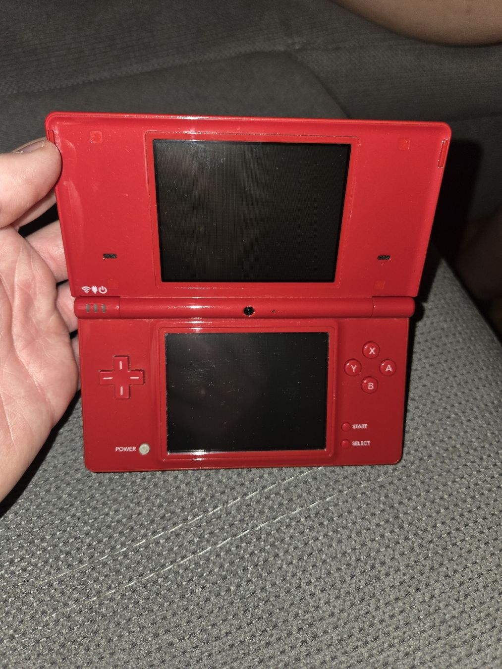 Nintendo DSi rosso (Usato) a Locarno per CHF 130 – con consegna ...