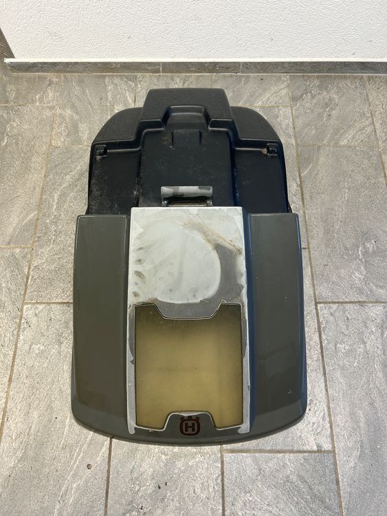 Husqvarna Automower Garage (Gebraucht) in Uttigen für CHF 30 – nur Abholung auf Ricardo kaufen