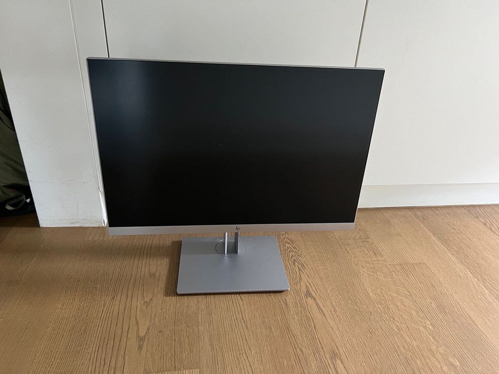2 Stk. HP E243i Bildschirme | Kaufen auf Ricardo