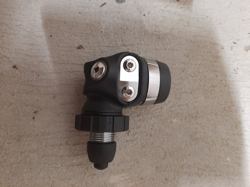 OCEANIC FDX10 1.Stufe (Neu und originalverpackt) in Allschwil für CHF ...