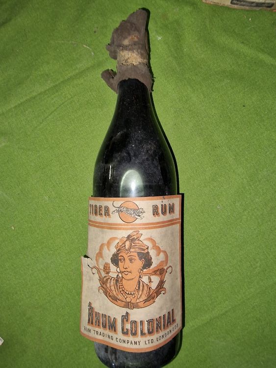 Alte Rum Colonial Flasche Tiger Rum Sammler Rarität (Gebraucht) in ...