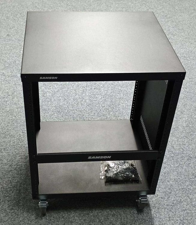 19" Zoll Media Rack auf Rollen (Neu (gemäss Beschreibung)) in Neuendorf für CHF 125 – nur ...