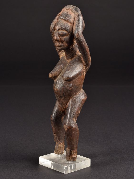Afrikanische alte kleine weibliche Figur der Bamileke (Gebraucht) in Zunzgen für CHF 180 – mit ...