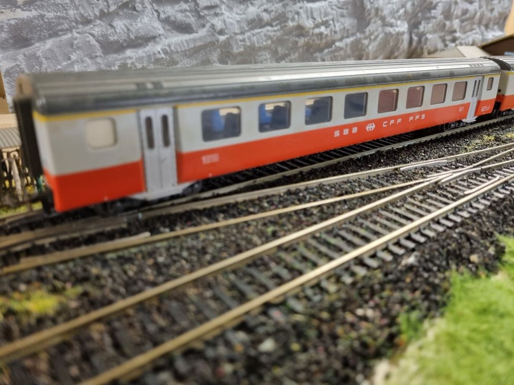 Liliput SWISS EXPRESS Wagen 8 Wagen (Neu und originalverpackt) in ...