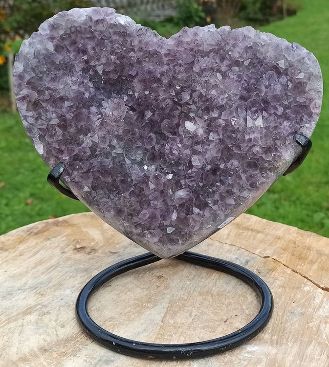 Herrliches Herz aus Amethyst auf Ständer (2.6Kg) (Neu (gemäss Beschreibung)) in Rheineck für CHF ...
