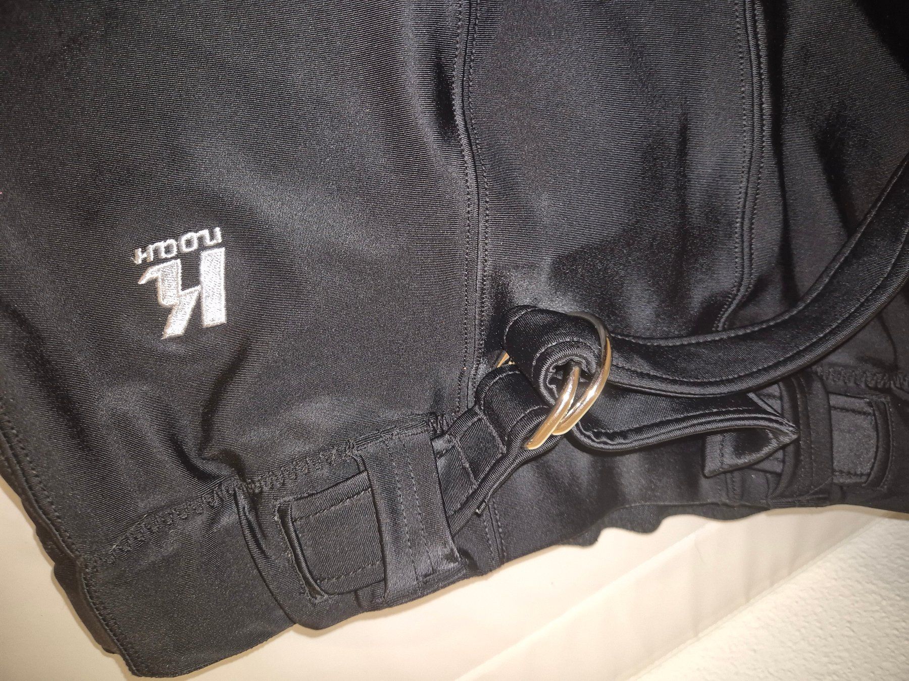 Football Hose K Noah, Grösse XL, Schwarz, Top Zustand! (Gebraucht) in ...