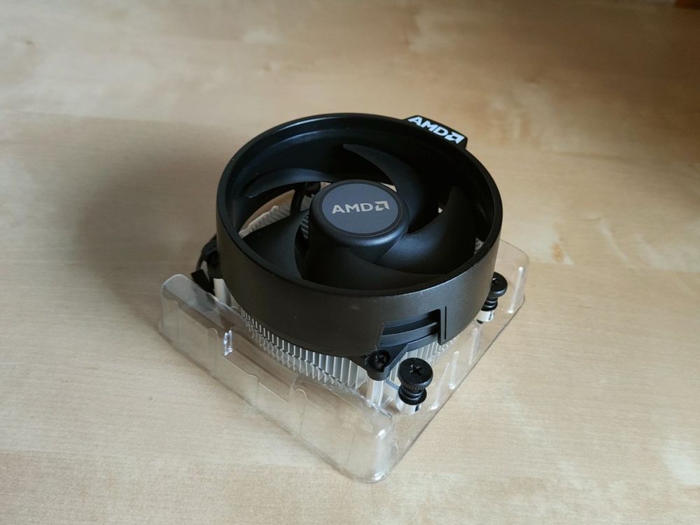AMD Wraith Stealth CPU Cooler / Kühler AM4 (Neu (gemäss Beschreibung ...