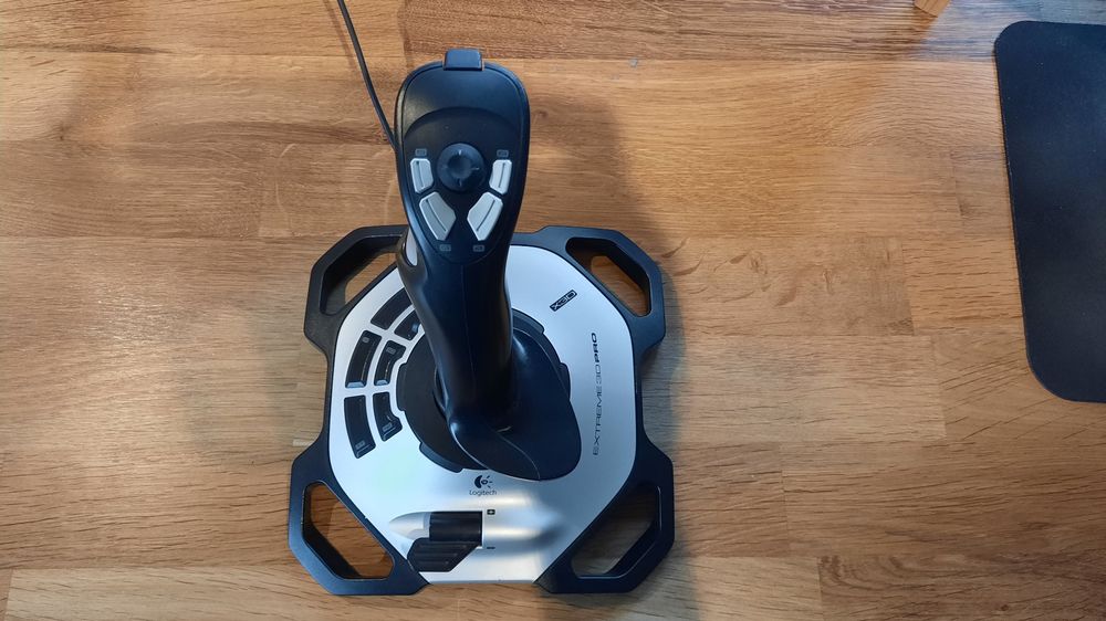 Logitech G Extreme 3D Pro Precision Flight Stick | Kaufen auf Ricardo