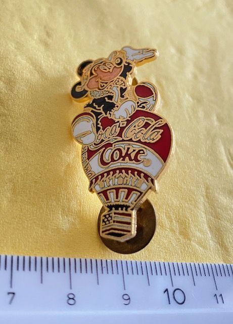 Coca Cola Pin (Gebraucht) in Oberengstringen für CHF 6.2 – mit ...
