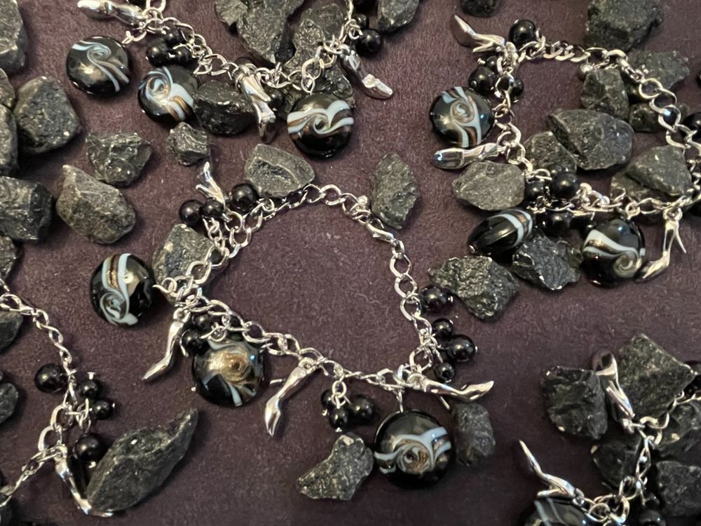 AUSVERKAUF: 1 Lot (6 Stk.) Braclets mit div. Anhängern (Neu (gemäss ...
