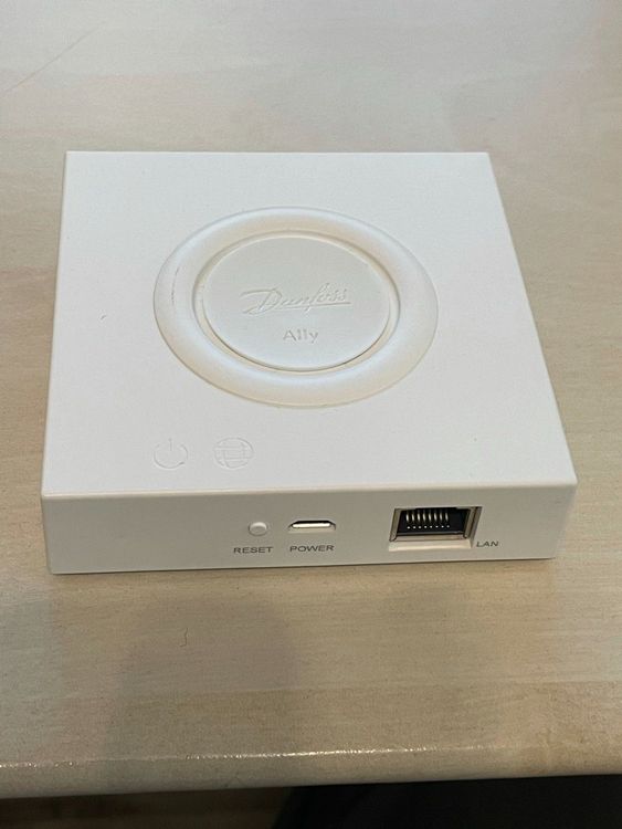 Danfoss Ally Gateway Zigbee Art 014G2400 (Gebraucht) in Vordemwald für ...