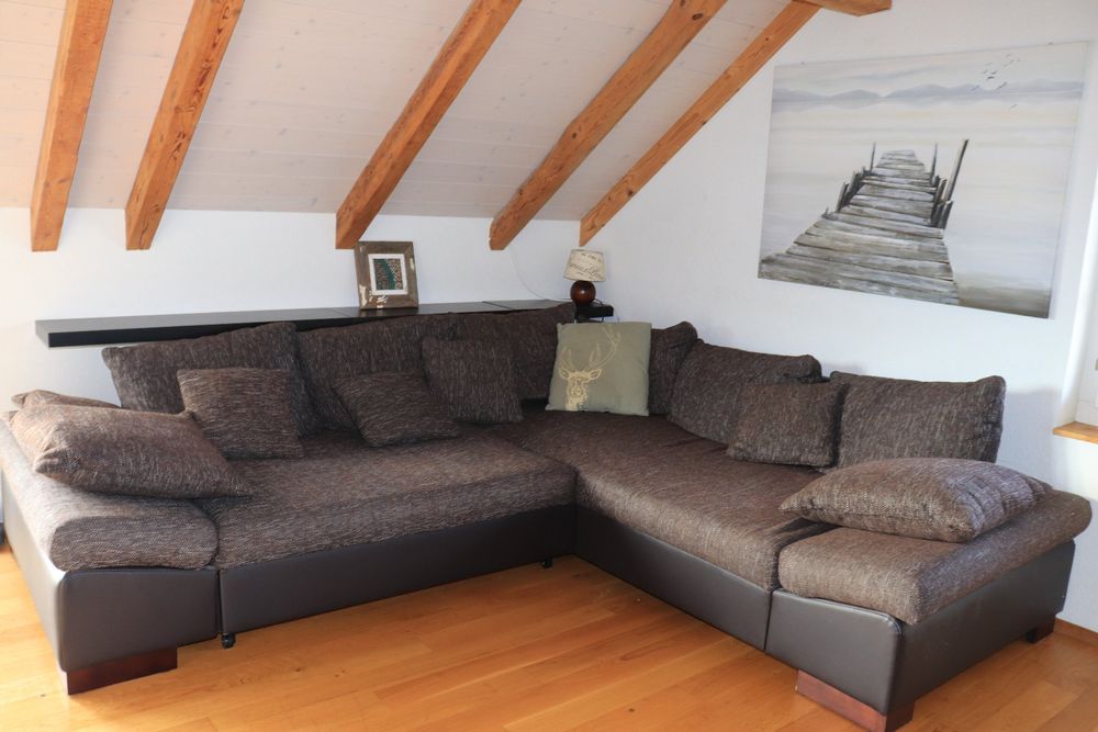 ausziehbares Ecksofa Bettsofa Schlafsofa (Canapé) (Gebraucht) in Giffers für CHF 1 – nur ...