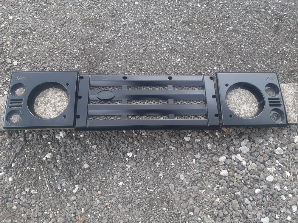 Defender KBX Front Grill (Gebraucht) in Einsiedeln für CHF 125 – nur ...