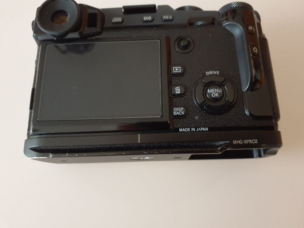 Fujifilm X-Pro2 Kamera gebrauchter Zustand mit Griff MHG (Gebraucht) in ...