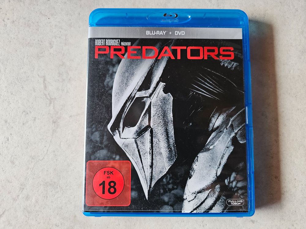 Predators - Bluray + DVD (Gebraucht) in Schneisingen für CHF 2 – mit ...