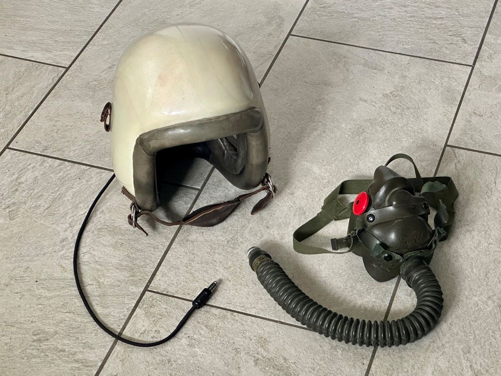 Pilotenhelm mit Sauerstoffmaske - Schweizer Luftwaffe (Gebraucht) in ...