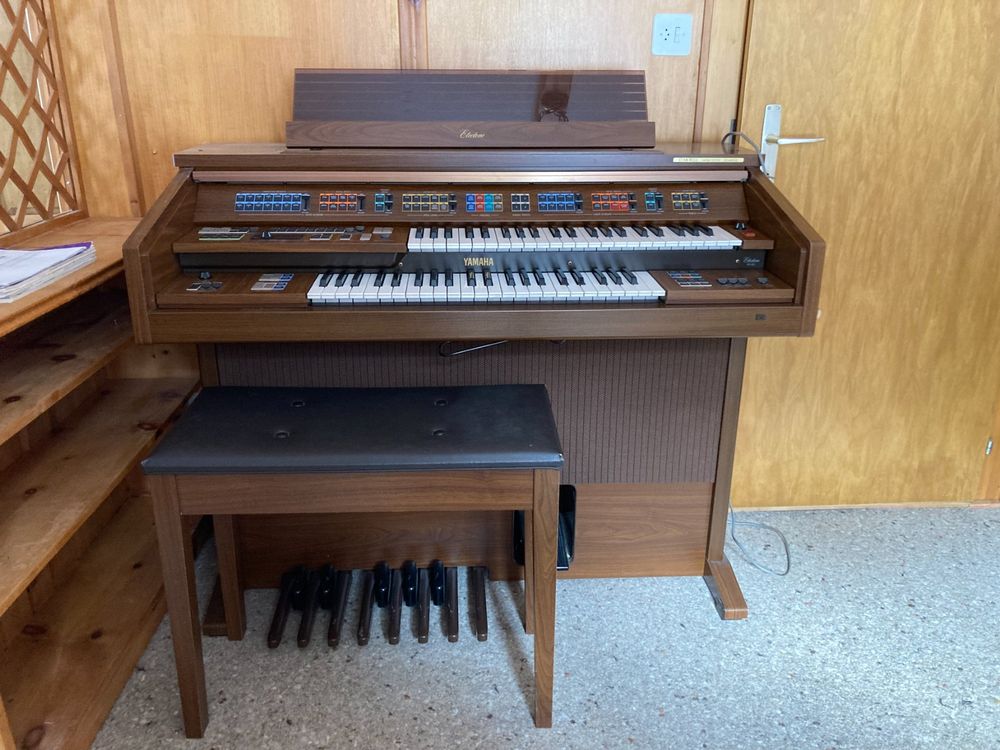 Verkaufe eine gebrauchte Yamaha Electone Orgel FE-60 in gute (Gebraucht ...