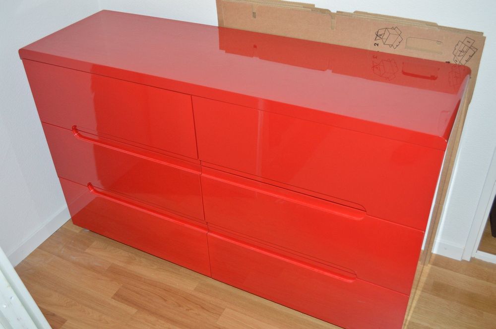 SCHÖNES ROTES LACK SIDEBOARD (Gebraucht) in Möriken AG für CHF 120 ...