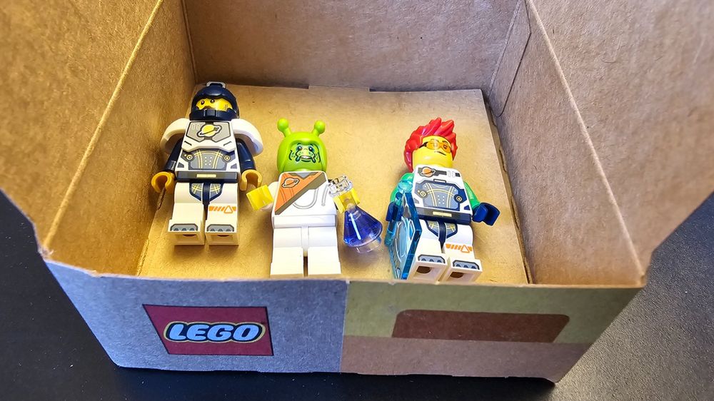 Lego Minifigurs BaM Space Astronauts 2x & Alien 2Q24 (Neu (gemäss ...