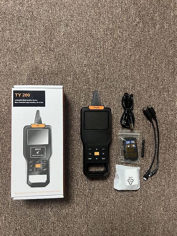 Duplicateur de code/programmateur universel de télécommande (Neuf (Voir ...