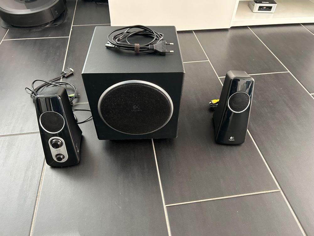 Logitech 2.1 Speaker System Z523 | Kaufen auf Ricardo