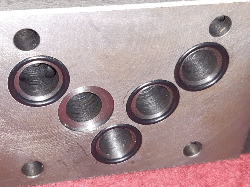 1 Stk. Hydraulik - Handventil (massiv und robust) (Gebraucht) in Lohn ...