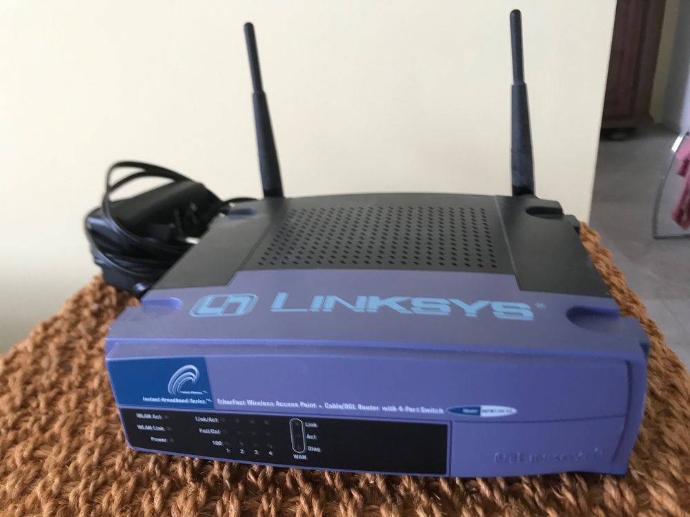 LinkSys WLAN Cable/DSL Router mit 4-Port Switch BEFW11S4 V2 (Gebraucht ...