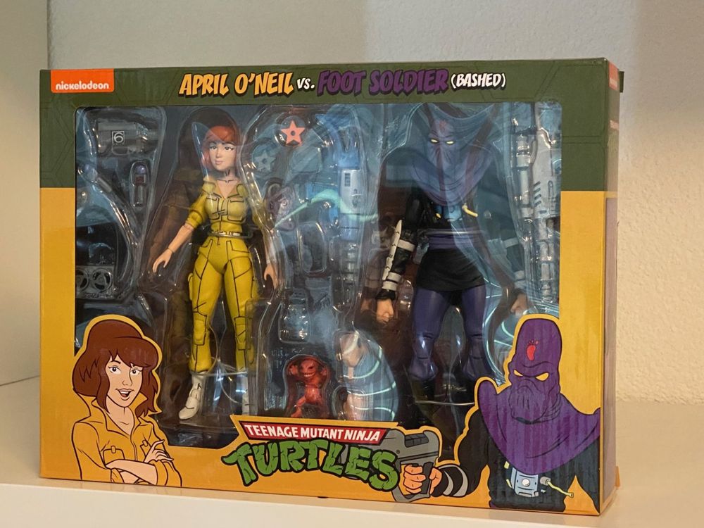 NECA Teenage Mutant Ninja Turtles April and Foot Soldier (Neu und ...