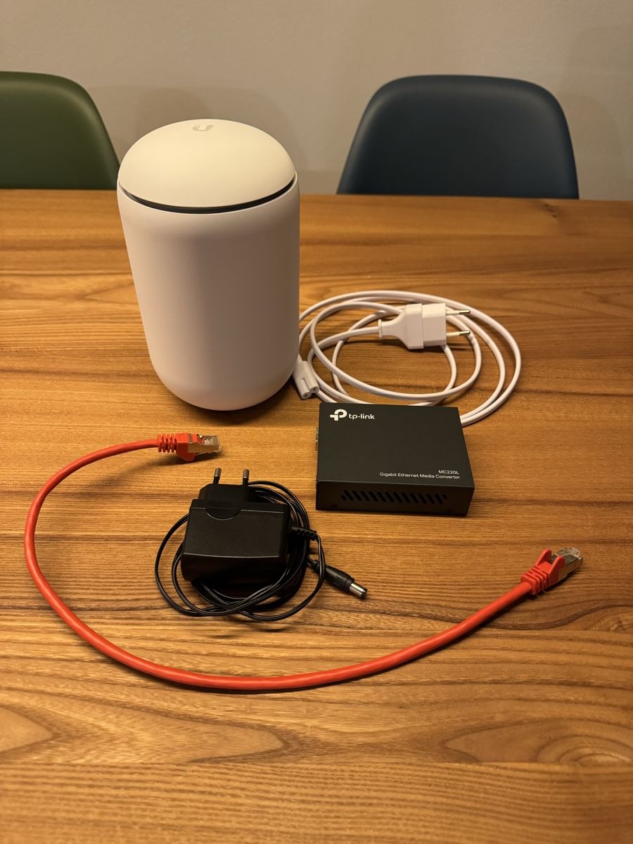 Ubiquiti UDM Dream Machine mit Tplink Mediaconv. inkl. SFP+ (Gebraucht) in Winterthur für CHF ...