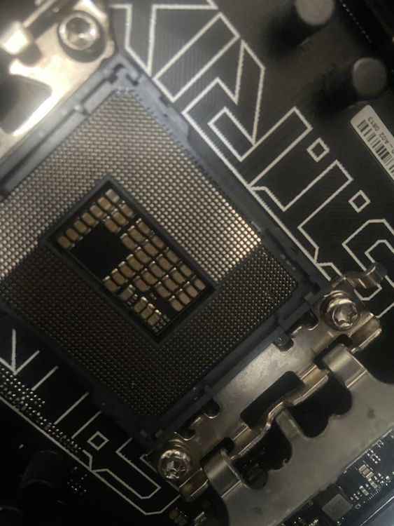 ASUS ROG STRIX Z790-A GAMING WIFI - LGA 1700 - DEFEKT (Defekt) in Flims ...