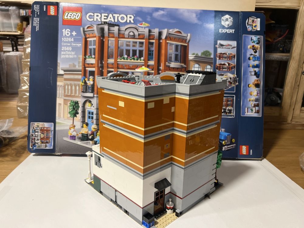 Lego Creator Expert 10264 Corner Garage/ Eck Garage (Gebraucht) in ...