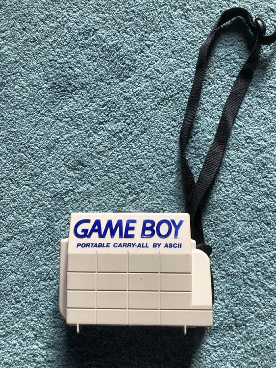 Gameboy Portable Carry-All by ASCII (Defekt) in Embrach für CHF 9 – mit ...