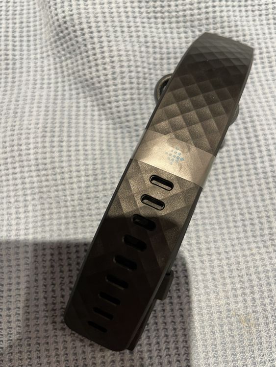 FitBit Charge 4 Original Band (Neu und originalverpackt) in Oftringen ...