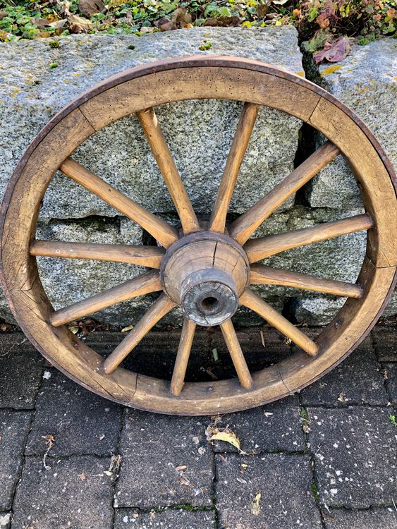 Original Holz Wagenrad: 3 Wagenräder im Set (Gebraucht) in Truttikon ...