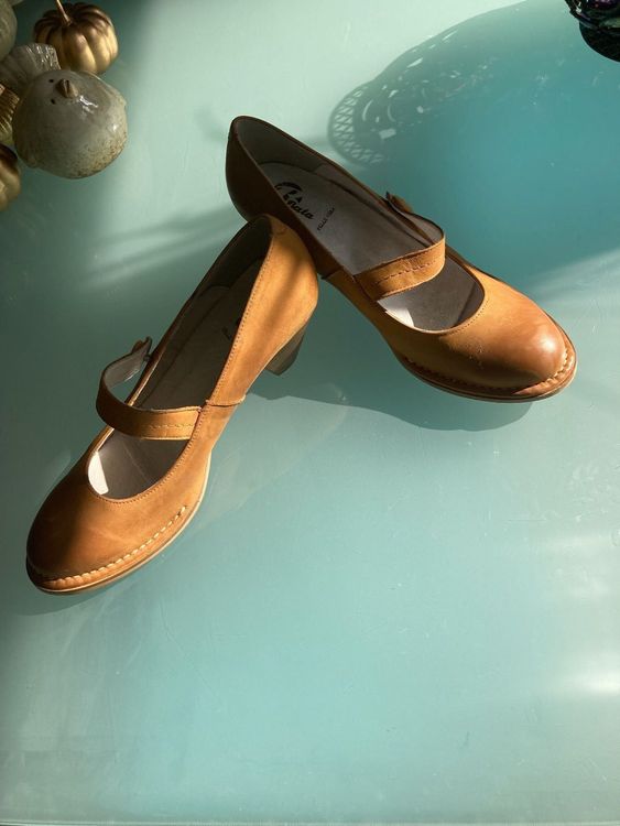 Bata Pumps 40 neu (Neu und originalverpackt) in Biel/Bienne für CHF 12 – mit Lieferung auf ...