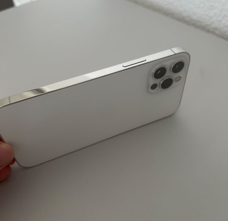 iPhone 12 Pro, Silber, 128GB mit Verpackung und Kabel (Gebraucht) in ...