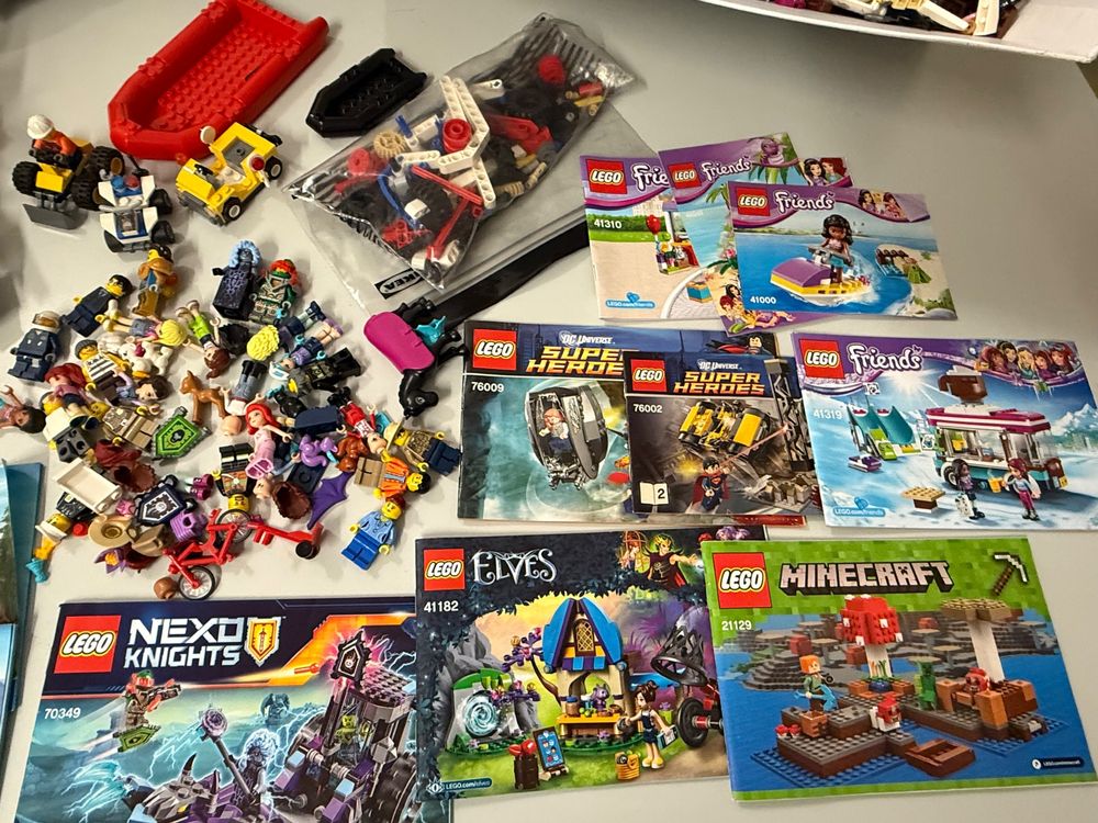 Viel LEGO - Marvel, Creator, Friends, Minecraft usw ab 1.- (Defekt) in Burgdorf für CHF 133 ...